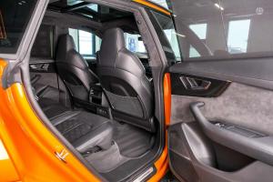 Oranžs Audi RS Q8 2020 Kauņa, ar dzinēja tilpumu 4.00 L un nobraukumu 136 tūkst. km par 65950 €, foto 35 vietnē AUTOMOTO.COM.LV
