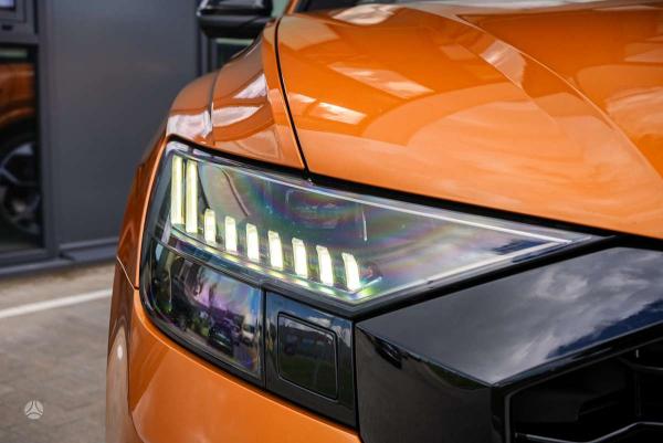 Orange Audi RS Q8 2020 in Kaunas, with an engine capacity of 4.00 L and mileage of 136 thousand km for 65950 €, photo 6 on AUTOMOTO.COM.LV