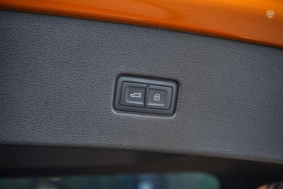 Oranžs Audi RS Q8 2020 Kauņa, ar dzinēja tilpumu 4.00 L un nobraukumu 136 tūkst. km par 65950 €, foto 18 vietnē AUTOMOTO.COM.LV
