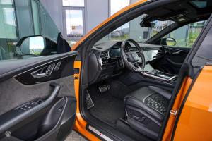 Oranžs Audi RS Q8 2020 Kauņa, ar dzinēja tilpumu 4.00 L un nobraukumu 136 tūkst. km par 65950 €, foto 28 vietnē AUTOMOTO.COM.LV