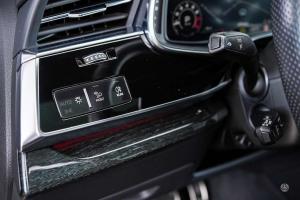 Oranžs Audi RS Q8 2020 Kauņa, ar dzinēja tilpumu 4.00 L un nobraukumu 136 tūkst. km par 65950 €, foto 37 vietnē AUTOMOTO.COM.LV