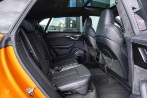 Oranžs Audi RS Q8 2020 Kauņa, ar dzinēja tilpumu 4.00 L un nobraukumu 136 tūkst. km par 65950 €, foto 44 vietnē AUTOMOTO.COM.LV