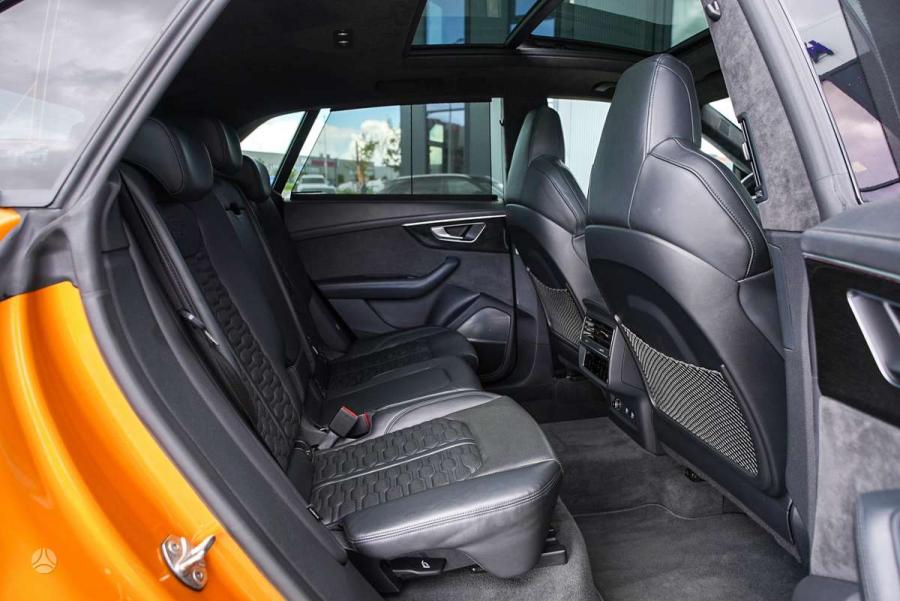 Oranžs Audi RS Q8 2020 Kauņa, ar dzinēja tilpumu 4.00 L un nobraukumu 136 tūkst. km par 65950 €, foto 44 vietnē AUTOMOTO.COM.LV