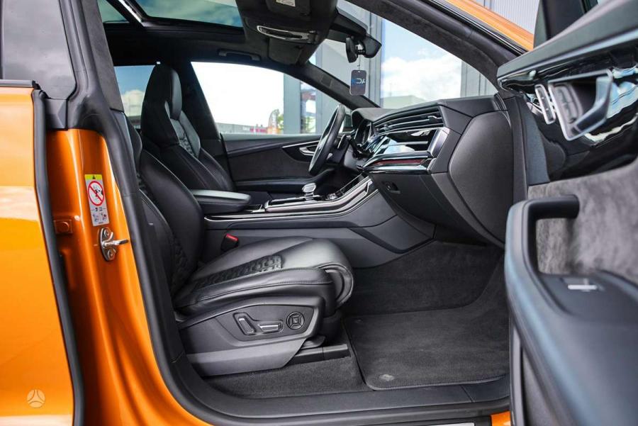 Oranžs Audi RS Q8 2020 Kauņa, ar dzinēja tilpumu 4.00 L un nobraukumu 136 tūkst. km par 65950 €, foto 46 vietnē AUTOMOTO.COM.LV