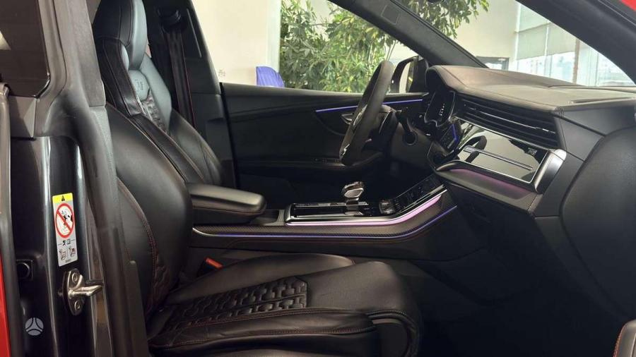Red Audi RS Q8 2020 in Vilnius, with an engine capacity of 4.00 L and mileage of 102 thousand km for 79989 €, photo 19 on AUTOMOTO.COM.LV
