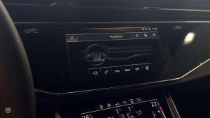 Sarkans Audi RS Q8 2020 Viļņa, ar dzinēja tilpumu 4.00 L un nobraukumu 102 tūkst. km par 79989 €, foto 17 vietnē AUTOMOTO.COM.LV