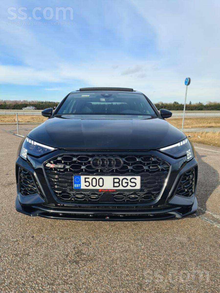 Black Audi RS3 2022 in Tallinn, with an engine capacity of 2.50 L and mileage of 99 thousand km for 45500 €, photo 5 on AUTOMOTO.COM.LV