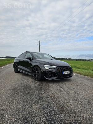 Melns Audi RS3 2022 Tallina, ar dzinēja tilpumu 2.50 L un nobraukumu 99 tūkst. km par 49000 €, foto  vietnē AUTOMOTO.COM.LV