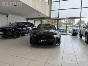 Melns Audi RS3 2025 Rīga, ar dzinēja tilpumu 2.50 L un nobraukumu 28 tūkst. km par 59900 €, foto 3 vietnē AUTOMOTO.COM.LV