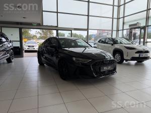 Melns Audi RS3 2025 Rīga, ar dzinēja tilpumu 2.50 L un nobraukumu 28 tūkst. km par 59900 €, foto 4 vietnē AUTOMOTO.COM.LV