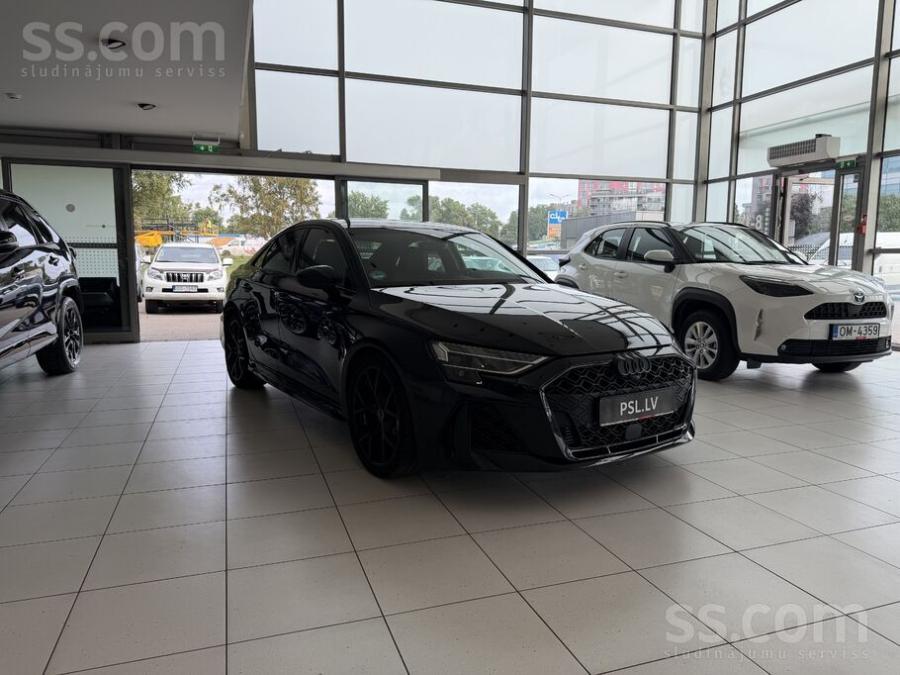 Melns Audi RS3 2025 Rīga, ar dzinēja tilpumu 2.50 L un nobraukumu 28 tūkst. km par 59900 €, foto 4 vietnē AUTOMOTO.COM.LV