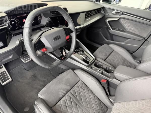 Audi RS3 2025 Rīga vietnē Melns Audi RS3 2025 Rīga, ar dzinēja tilpumu 2.50 L un nobraukumu 28 tūkst. km par 59900 €, foto 9 vietnē AUTOMOTO.COM.LV