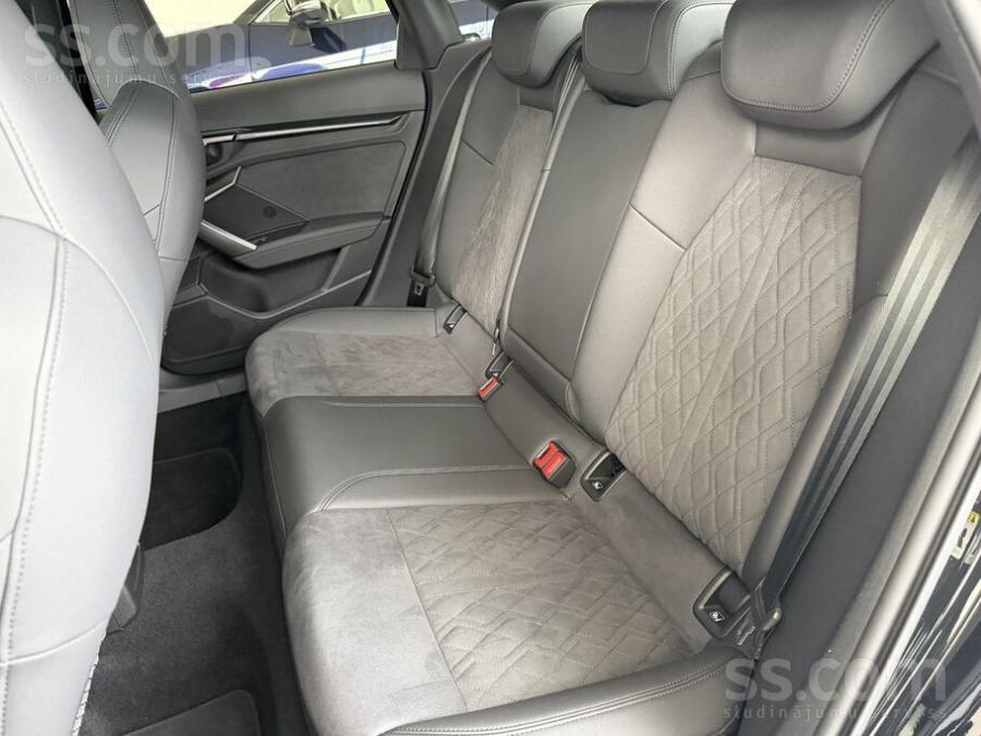 Melns Audi RS3 2025 Rīga, ar dzinēja tilpumu 2.50 L un nobraukumu 28 tūkst. km par 59900 €, foto 10 vietnē AUTOMOTO.COM.LV