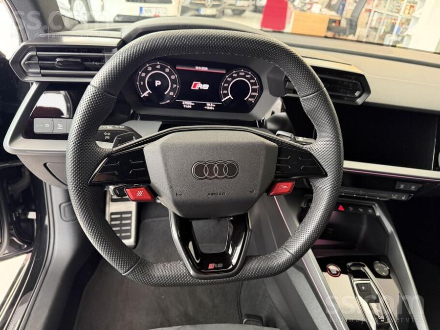 Melns Audi RS3 2025 Rīga, ar dzinēja tilpumu 2.50 L un nobraukumu 28 tūkst. km par 59900 €, foto 15 vietnē AUTOMOTO.COM.LV
