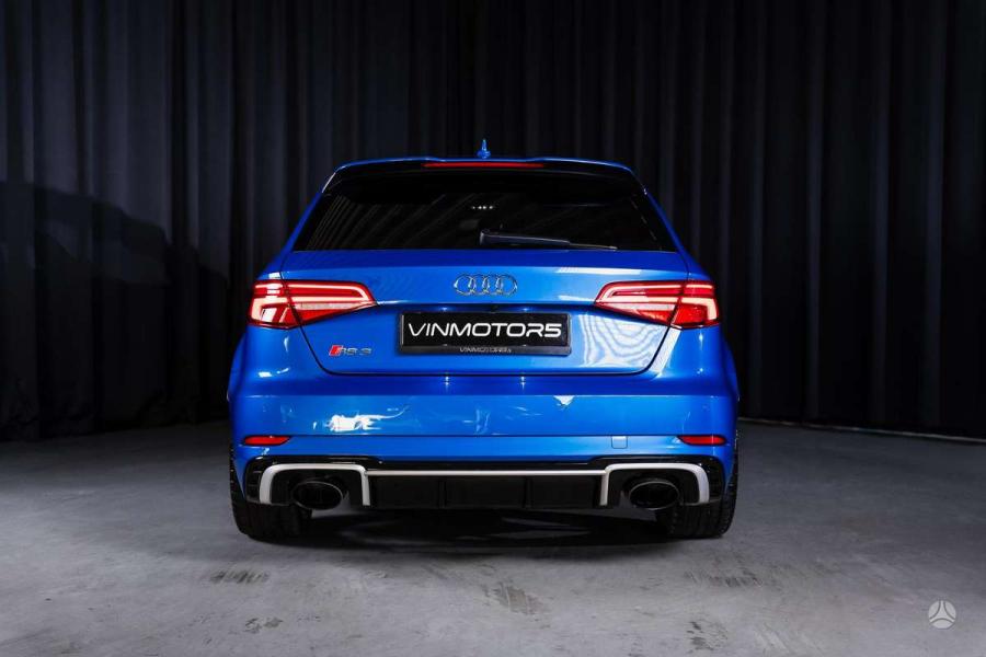 Zils Audi RS3 2017 Viļņa, ar dzinēja tilpumu 2.48 L un nobraukumu 135 tūkst. km par 36500 €, foto 6 vietnē AUTOMOTO.COM.LV