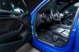 Zils Audi RS3 2017 Viļņa, ar dzinēja tilpumu 2.48 L un nobraukumu 135 tūkst. km par 36500 €, foto 16 vietnē AUTOMOTO.COM.LV
