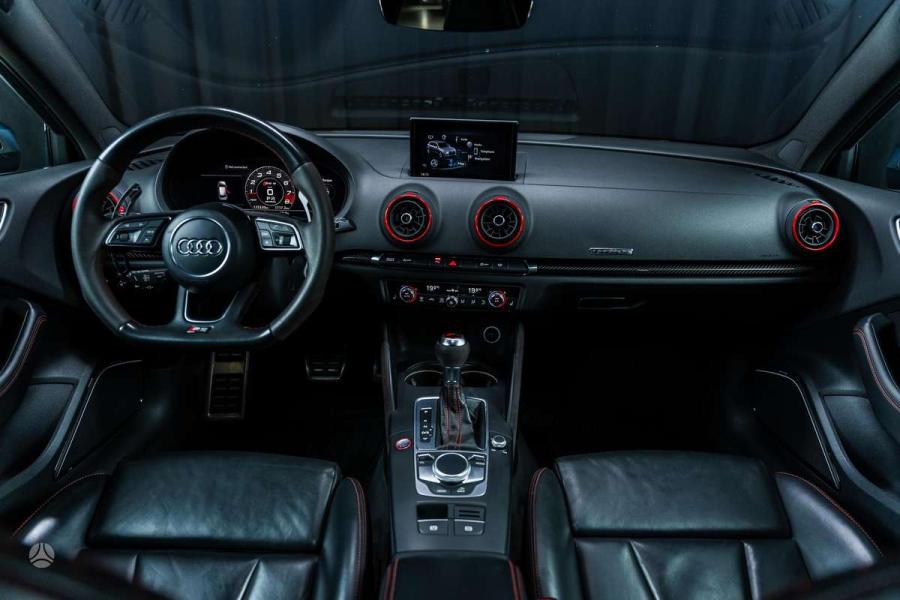 Zils Audi RS3 2017 Viļņa, ar dzinēja tilpumu 2.48 L un nobraukumu 135 tūkst. km par 36500 €, foto 24 vietnē AUTOMOTO.COM.LV