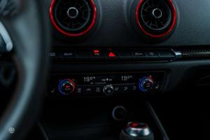 Zils Audi RS3 2017 Viļņa, ar dzinēja tilpumu 2.48 L un nobraukumu 135 tūkst. km par 36500 €, foto 27 vietnē AUTOMOTO.COM.LV
