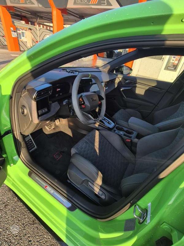 Zaļš Audi RS3 2025 Kauņa, ar dzinēja tilpumu 2.48 L un nobraukumu 12 tūkst. km par 62500 €, foto 7 vietnē AUTOMOTO.COM.LV