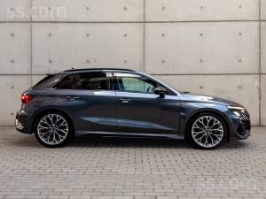 Grey Audi RS3 2024 in Riga, with an engine capacity of 2.50 L and mileage of 34 thousand km for 46900 €, photo 5 on AUTOMOTO.COM.LV