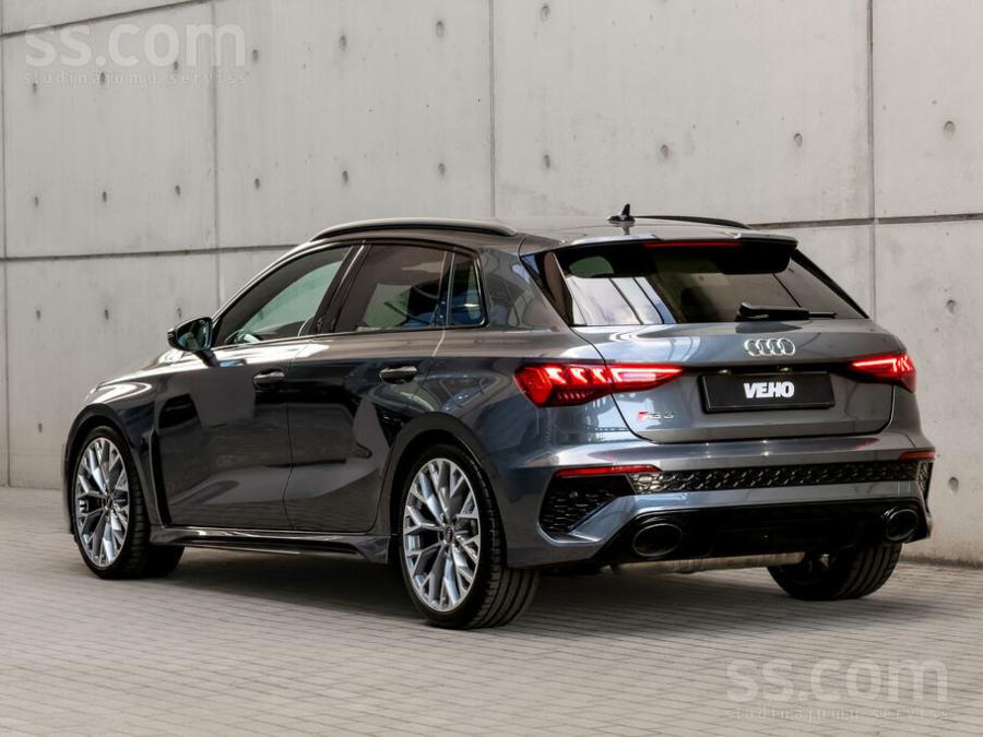 Grey Audi RS3 2024 in Riga, with an engine capacity of 2.50 L and mileage of 34 thousand km for 46900 €, photo 9 on AUTOMOTO.COM.LV