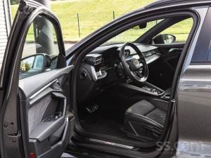 Grey Audi RS3 2024 in Riga, with an engine capacity of 2.50 L and mileage of 34 thousand km for 46900 €, photo 13 on AUTOMOTO.COM.LV
