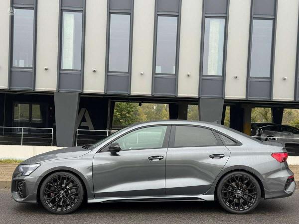 Pelēks Audi RS3 2023 Viļņa, ar dzinēja tilpumu 2.50 L un nobraukumu 59 tūkst. km par 45000 €, foto 8 vietnē AUTOMOTO.COM.LV
