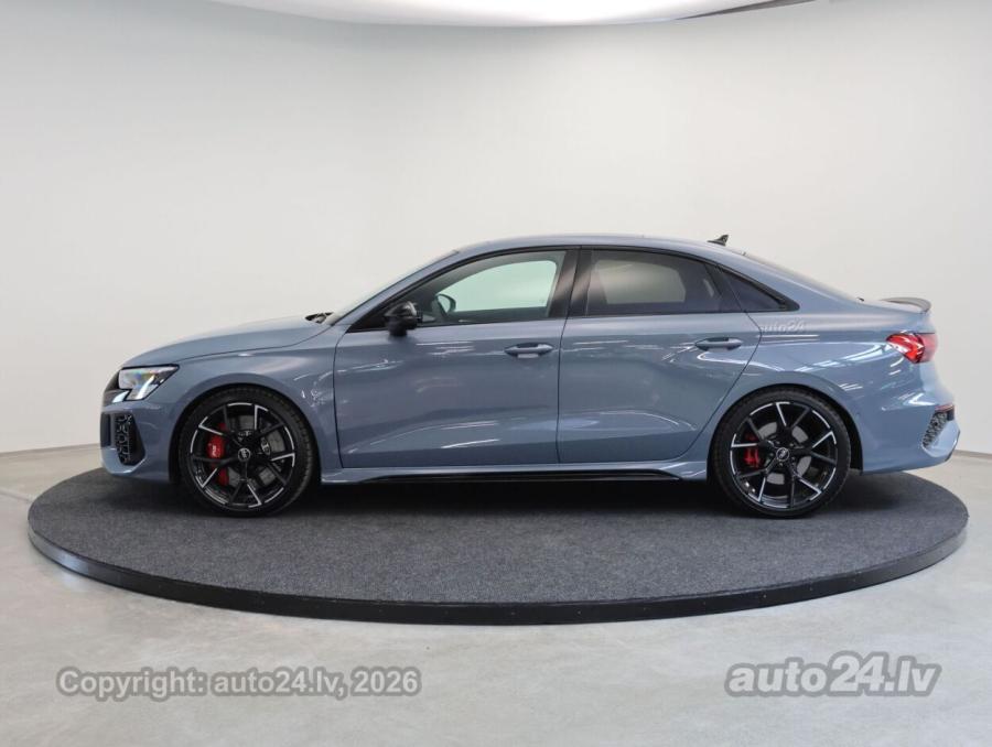 Pelēks Audi RS3 2024 Tallina, ar dzinēja tilpumu 2.48 L un nobraukumu 33 tūkst. km par 59900 €, foto 24 vietnē AUTOMOTO.COM.LV