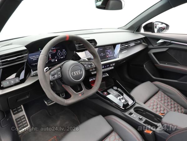 Pelēks Audi RS3 2024 Tallina, ar dzinēja tilpumu 2.48 L un nobraukumu 33 tūkst. km par 59900 €, foto 7 vietnē AUTOMOTO.COM.LV