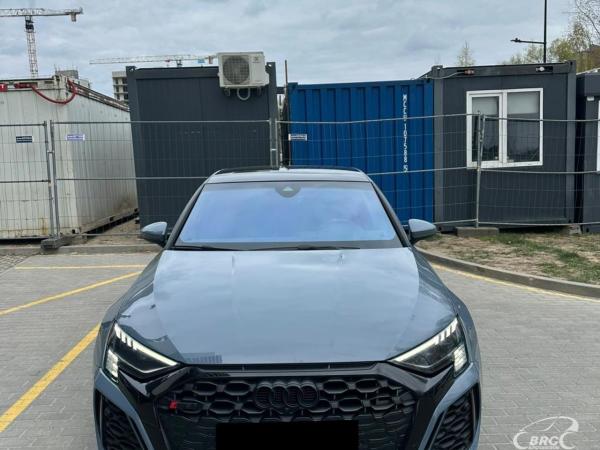Audi RS3 2022 in Vilnius, with an engine capacity of 2.48 L and mileage of 79 thousand km for 39000 €, photo 4 on AUTOMOTO.COM.LV