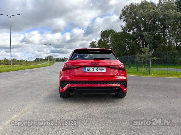 Audi RS3 2022 in Tallinn on AUTOMOTO.COM.LV Red Audi RS3 2022 in Tallinn, with an engine capacity of 2.50 L and mileage of 119 thousand km for 49500 €, photo 8 on AUTOMOTO.COM.LV