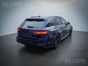 Zils Audi RS4 2020 Rīga, ar dzinēja tilpumu 2.90 L un nobraukumu 77 tūkst. km par 47444 €, foto 5 vietnē AUTOMOTO.COM.LV