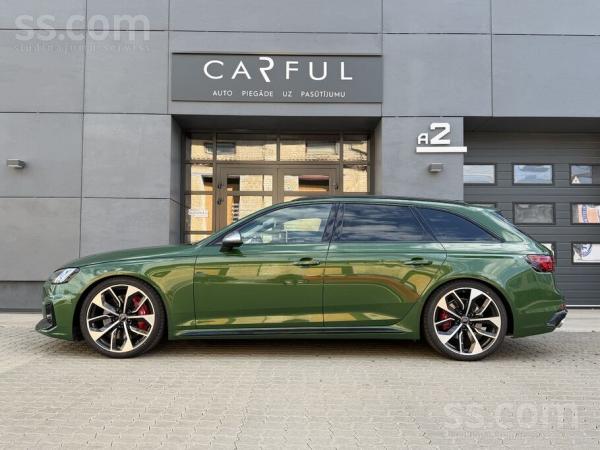 Zaļš Audi RS4 2018 Rīga, ar dzinēja tilpumu 2.90 L un nobraukumu 133 tūkst. km par 43000 €, foto 7 vietnē AUTOMOTO.COM.LV