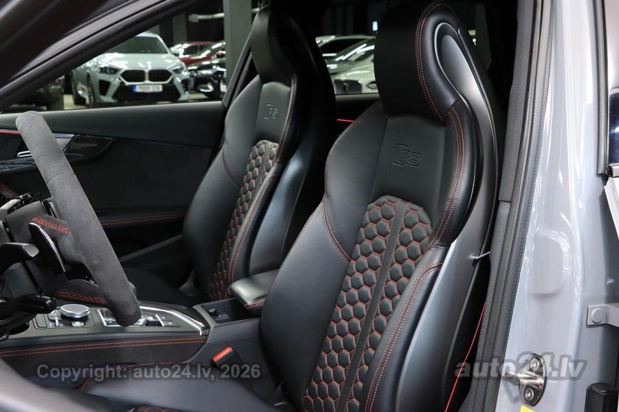 Pelēks Audi RS4 2017 Tallina, ar dzinēja tilpumu 3.00 L un nobraukumu 105 tūkst. km par 44995 €, foto 11 vietnē AUTOMOTO.COM.LV
