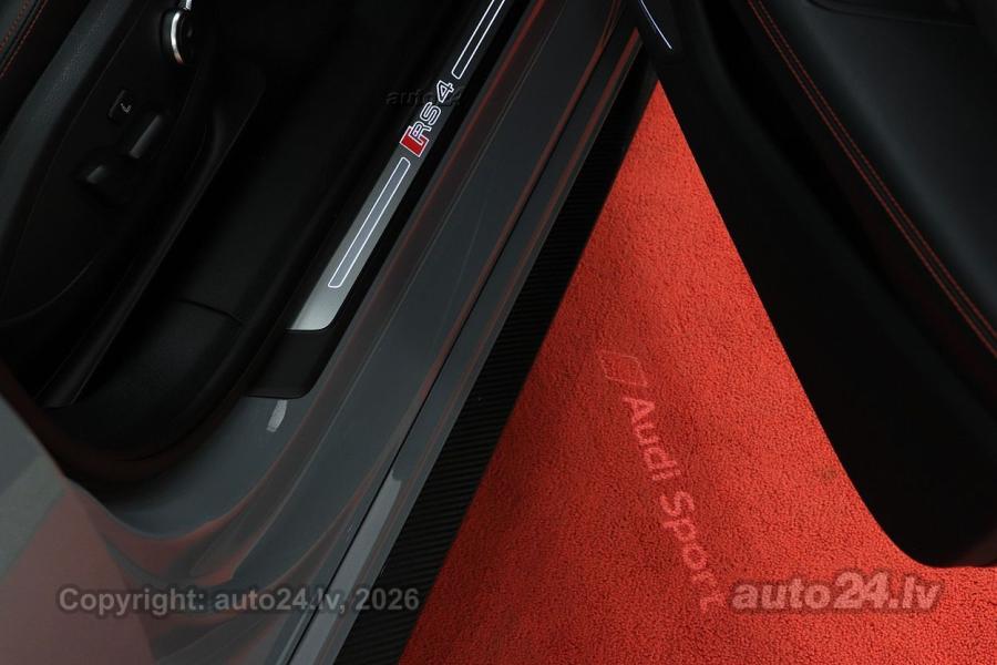 Pelēks Audi RS4 2017 Tallina, ar dzinēja tilpumu 3.00 L un nobraukumu 105 tūkst. km par 44995 €, foto 31 vietnē AUTOMOTO.COM.LV