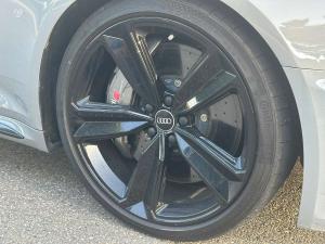 Grey Audi RS4 2018 in Jonava, with an engine capacity of 2.89 L and mileage of 193 thousand km for 26000 €, photo 13 on AUTOMOTO.COM.LV