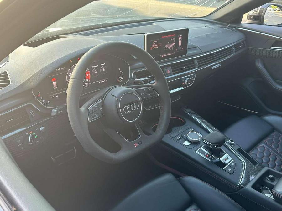 Grey Audi RS4 2018 in Jonava, with an engine capacity of 2.89 L and mileage of 193 thousand km for 26000 €, photo 14 on AUTOMOTO.COM.LV