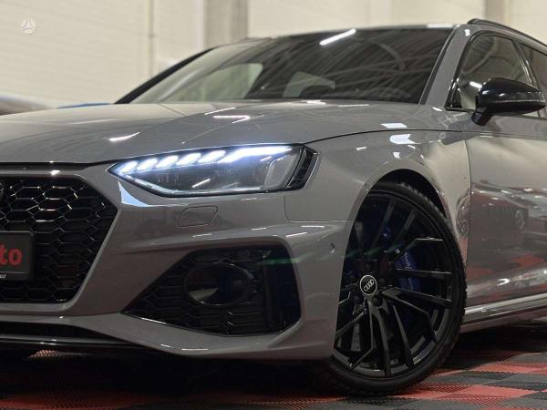Pelēks Audi RS4 2021 Viļņa, ar dzinēja tilpumu 2.89 L un nobraukumu 83 tūkst. km par 46990 €, foto 7 vietnē AUTOMOTO.COM.LV