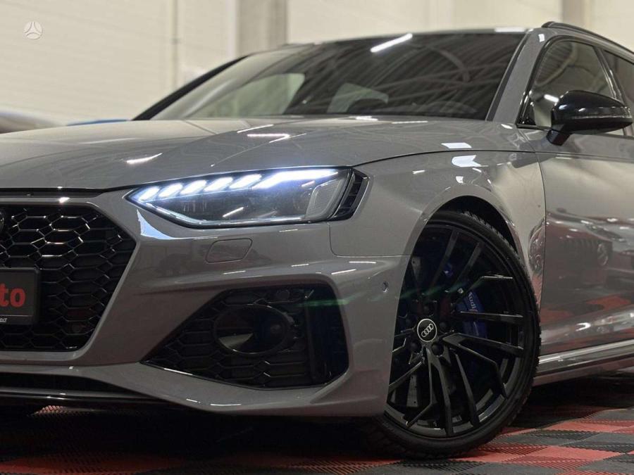 Pelēks Audi RS4 2021 Viļņa, ar dzinēja tilpumu 2.89 L un nobraukumu 83 tūkst. km par 46990 €, foto 8 vietnē AUTOMOTO.COM.LV