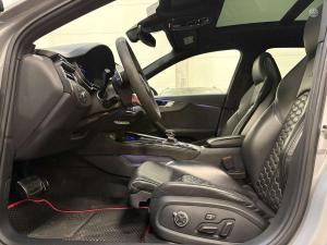 Pelēks Audi RS4 2021 Viļņa, ar dzinēja tilpumu 2.89 L un nobraukumu 83 tūkst. km par 46990 €, foto 17 vietnē AUTOMOTO.COM.LV