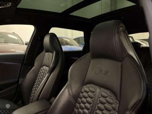 Pelēks Audi RS4 2021 Viļņa, ar dzinēja tilpumu 2.89 L un nobraukumu 83 tūkst. km par 46990 €, foto 18 vietnē AUTOMOTO.COM.LV