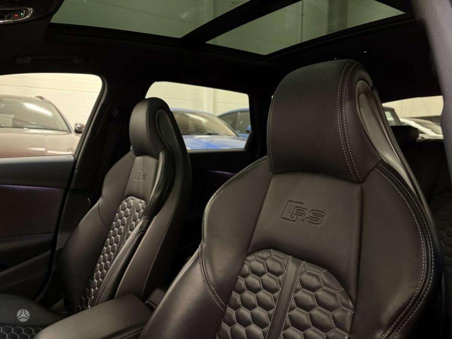 Pelēks Audi RS4 2021 Viļņa, ar dzinēja tilpumu 2.89 L un nobraukumu 83 tūkst. km par 46990 €, foto 18 vietnē AUTOMOTO.COM.LV