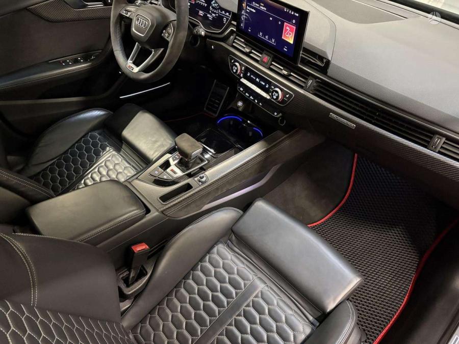 Pelēks Audi RS4 2021 Viļņa, ar dzinēja tilpumu 2.89 L un nobraukumu 83 tūkst. km par 46990 €, foto 19 vietnē AUTOMOTO.COM.LV