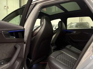 Pelēks Audi RS4 2021 Viļņa, ar dzinēja tilpumu 2.89 L un nobraukumu 83 tūkst. km par 46990 €, foto 35 vietnē AUTOMOTO.COM.LV