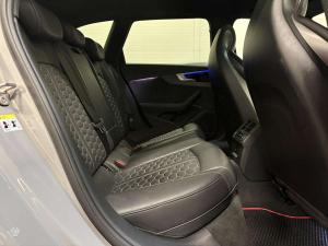 Pelēks Audi RS4 2021 Viļņa, ar dzinēja tilpumu 2.89 L un nobraukumu 83 tūkst. km par 46990 €, foto 36 vietnē AUTOMOTO.COM.LV