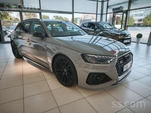 Grey Audi RS4 2024 in Riga, with an engine capacity of 2.90 L and mileage of 114 thousand km for 55000 €, photo 5 on AUTOMOTO.COM.LV