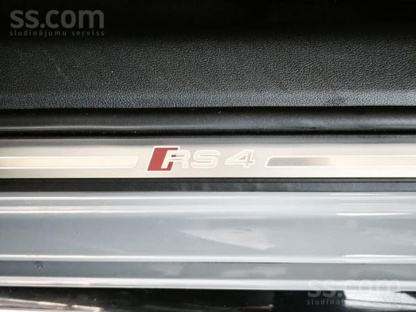 Grey Audi RS4 2024 in Riga, with an engine capacity of 2.90 L and mileage of 114 thousand km for 55000 €, photo 10 on AUTOMOTO.COM.LV