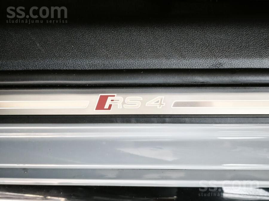 Grey Audi RS4 2024 in Riga, with an engine capacity of 2.90 L and mileage of 114 thousand km for 55000 €, photo 10 on AUTOMOTO.COM.LV