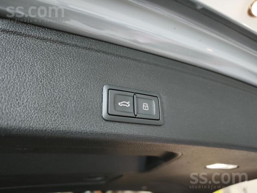 Grey Audi RS4 2024 in Riga, with an engine capacity of 2.90 L and mileage of 114 thousand km for 55000 €, photo 11 on AUTOMOTO.COM.LV