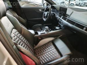 Grey Audi RS4 2024 in Riga, with an engine capacity of 2.90 L and mileage of 114 thousand km for 55000 €, photo 18 on AUTOMOTO.COM.LV